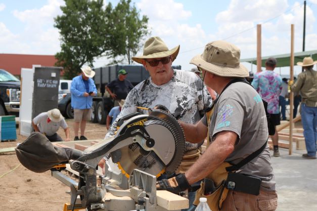 6-Carbon-House-Build – The Flash Today Erath County